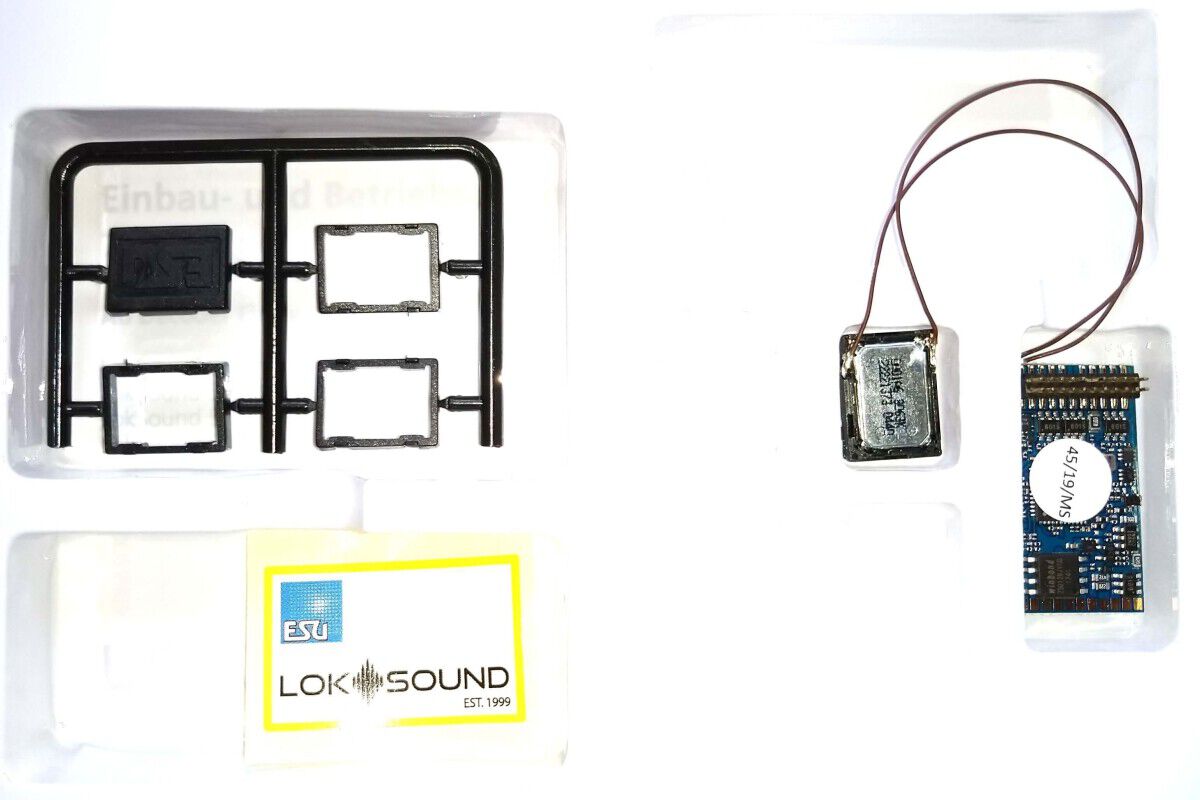 ESU 58412 LokSound 5 DCC / MM / SX / M4 Sounddecoder, Plux22 NEM658, met luidspreker Schaal: 0, H0